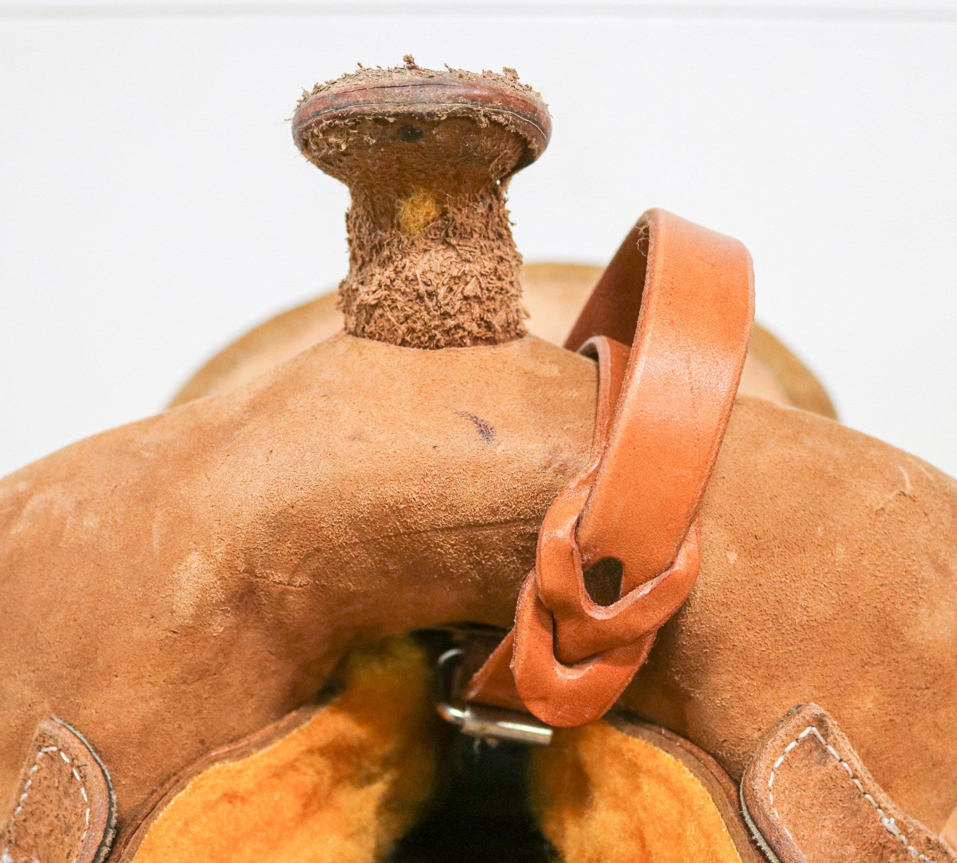 Horse Leather Night Latch Western Saddle Handle - M-Royal Saddles